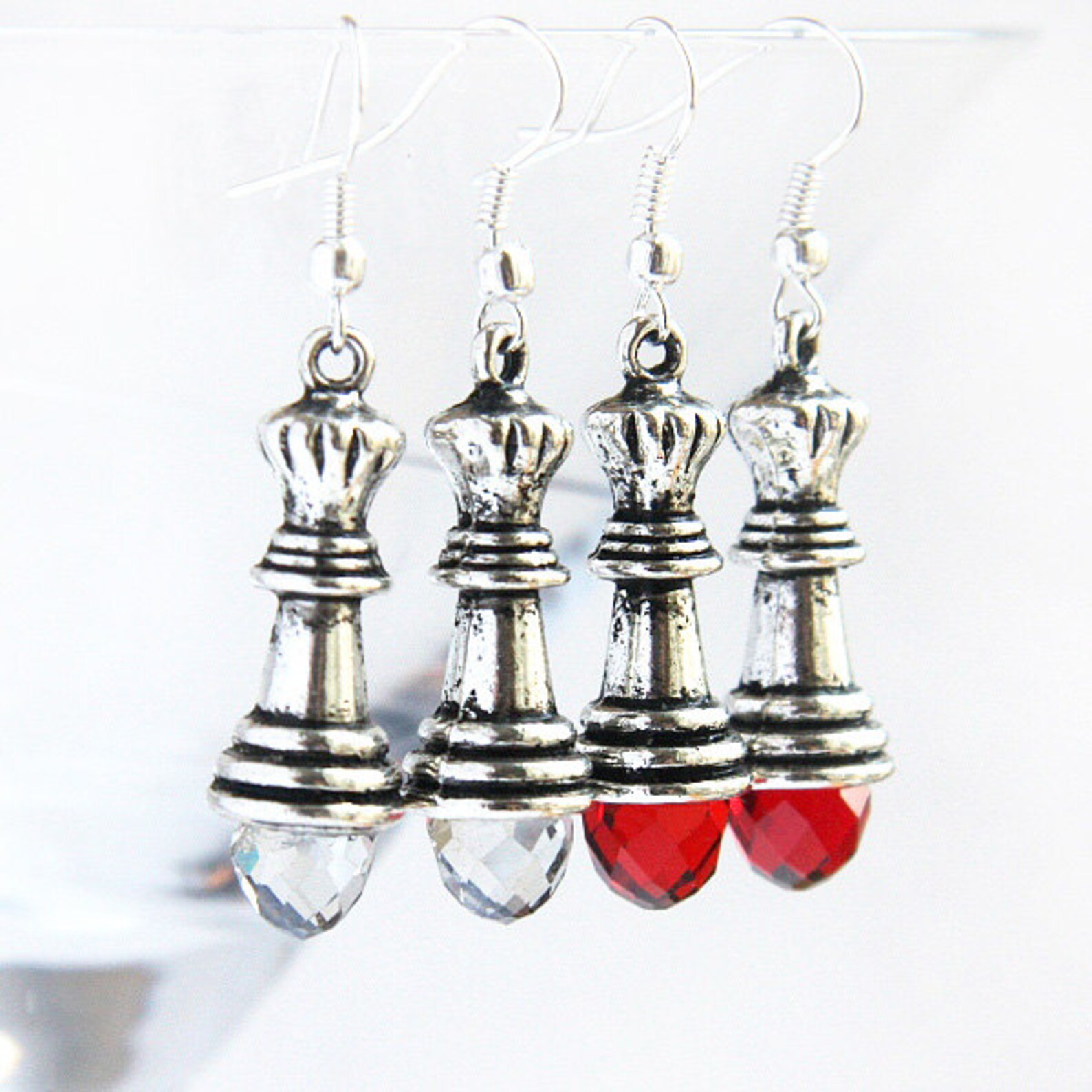 Silver Chain Necklace Chess Queen Pendant Red Quartz Crystal Wire ...