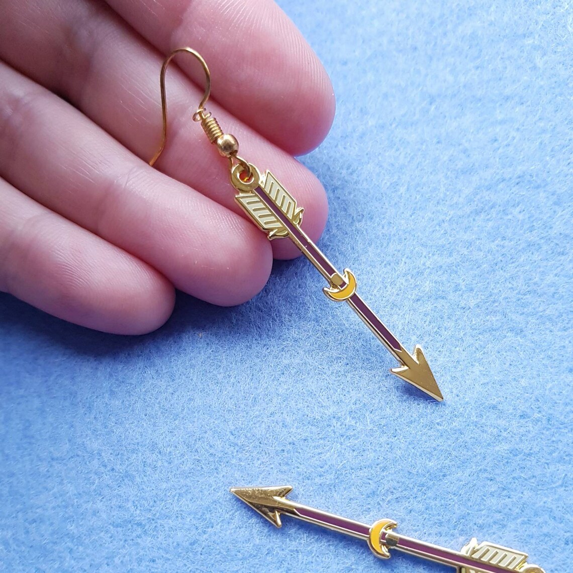 Arrow Earrings Hard Enamel Arrow Archery Archer gold | Etsy