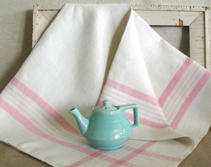 Vintage Pink and White Linen Table Cloth - Etsy
