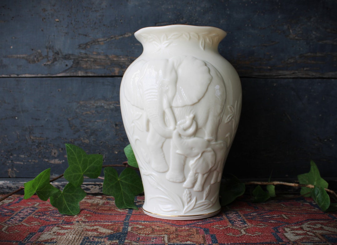 Vintage Lenox Porcelain Nature's Majesty Vase Elephants 1994 - Etsy