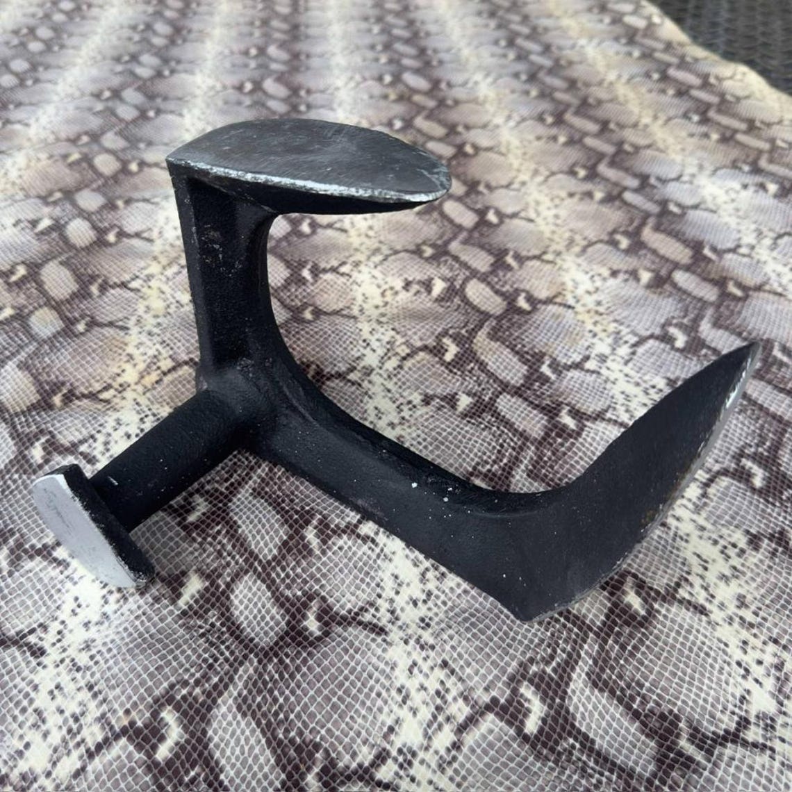 Shoemaker Cobbler Anvil Tool Cast Iron Three-footed Stand Shoe Repair ...