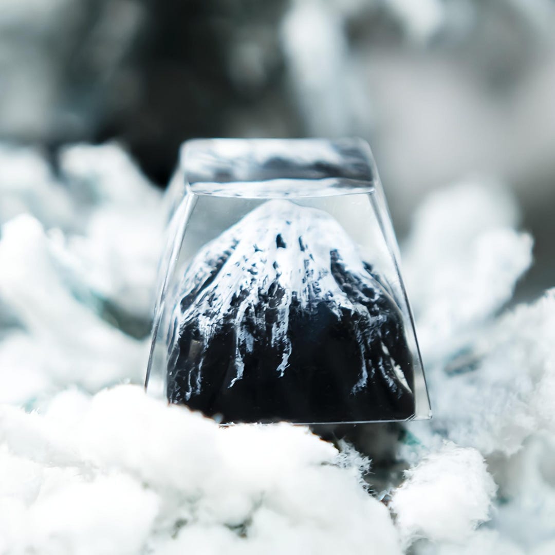 Handmade Snow Mountain Resin Keycaps - Artistic DIY Cherry MX ...