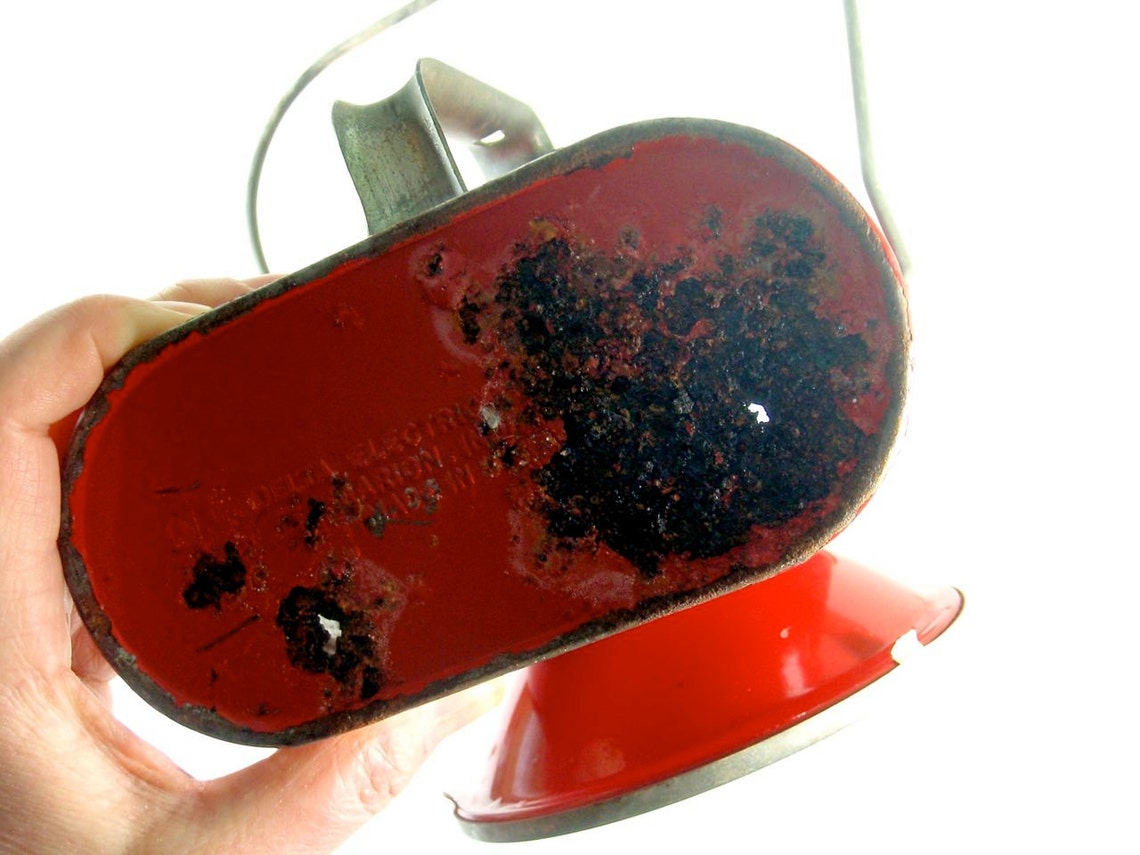 Delta HUSKY Dry Cell Lantern - Etsy