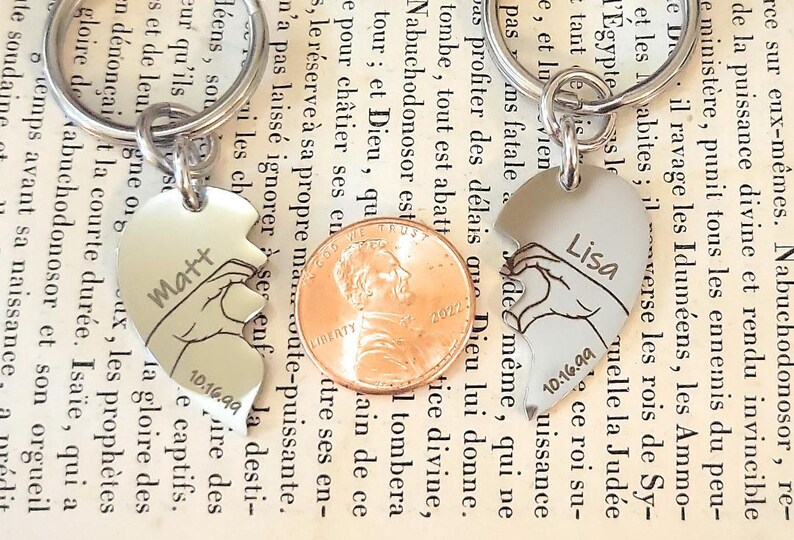 Couples Love Heart Key Chains, Personalized Names & Date, Puzzle Pieces ...