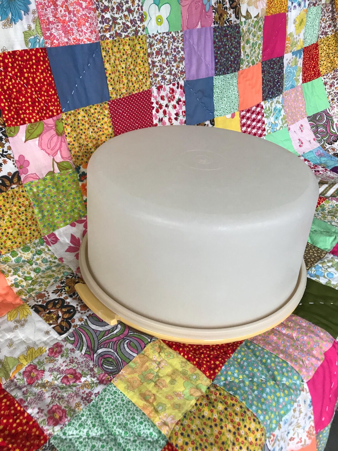 Vintage Tupperware Cake Saver Round Storage Container Plastic Retro ...