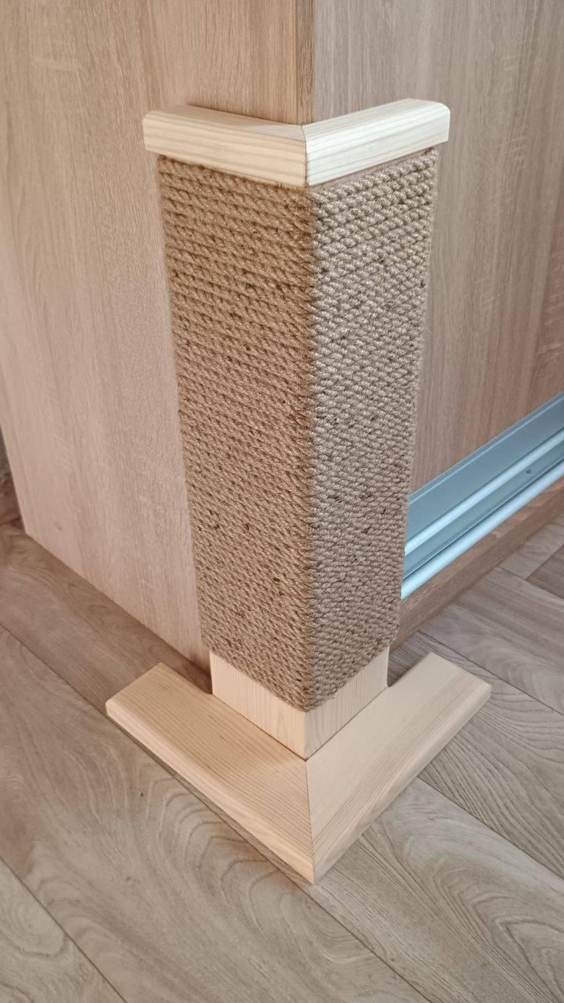 Wall-mounted Corner Cat Scratcher – Space-saving Wooden Sisal ...