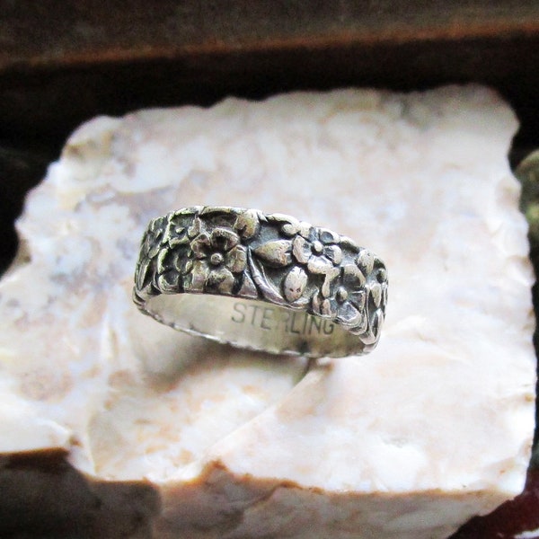 Buy Forget Me Not Ring Online - Etsy