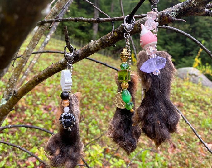Beaded Real Red Fox Paw Keychains - Taxidermy Oddity Macabre Vulture ...