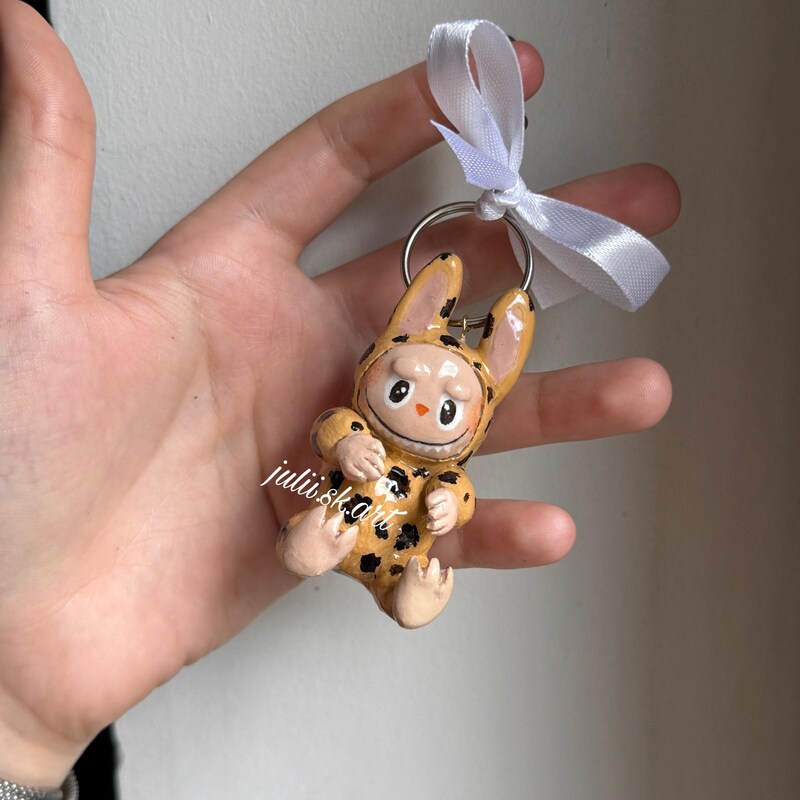 Labubu Rainbow Eyes - Etsy