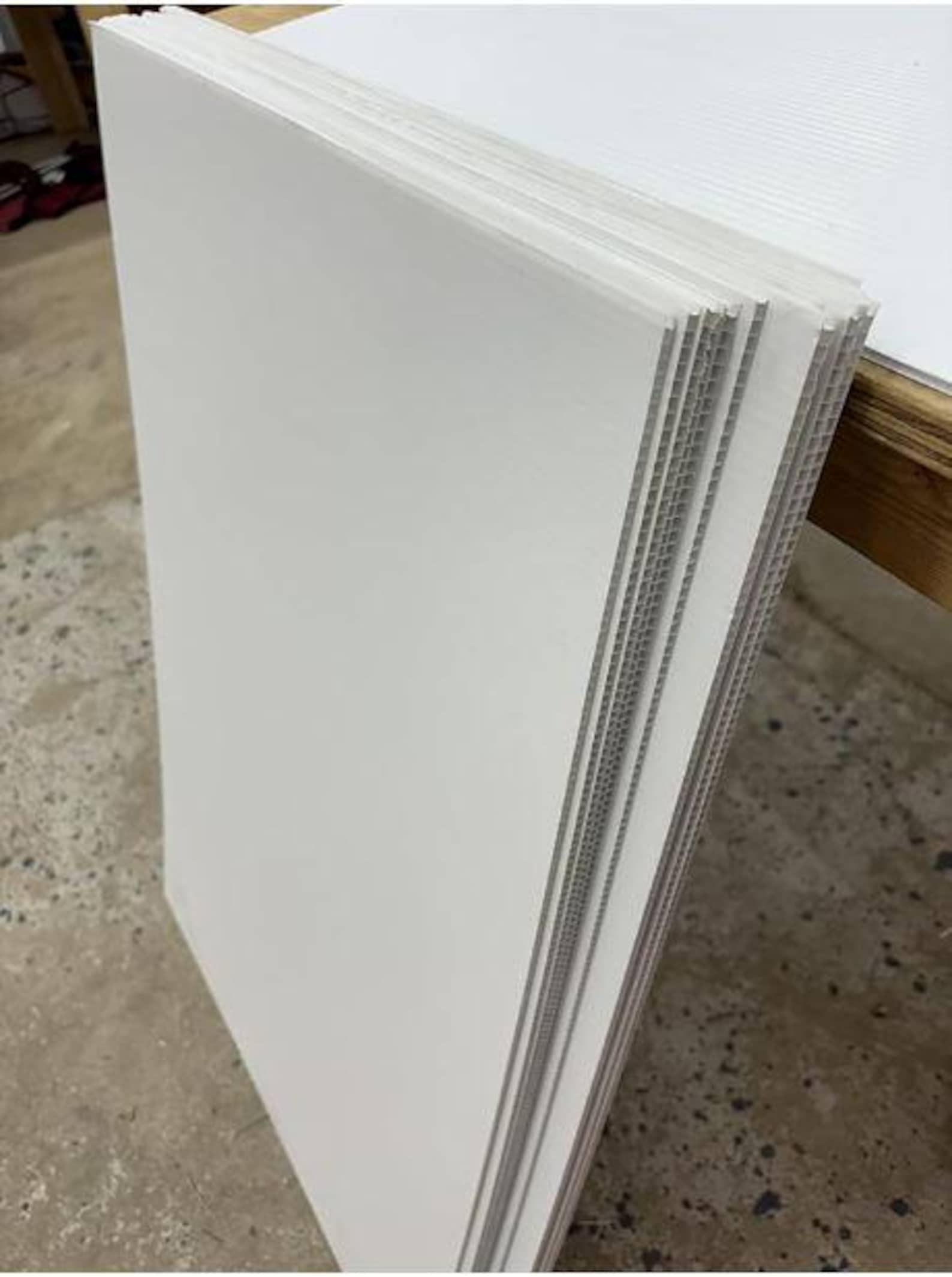 Corrugated Plastic Board 24" X 36": DIY Yard Sign, Craft & Pet Cage ...