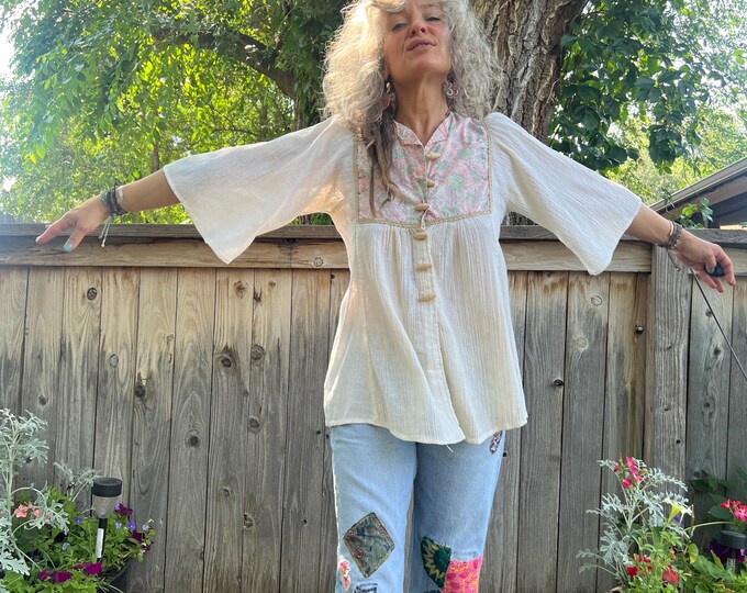 Vintage 60s 70s Era Button Down Shirt, Size S/M Cream Floral Shirt ...