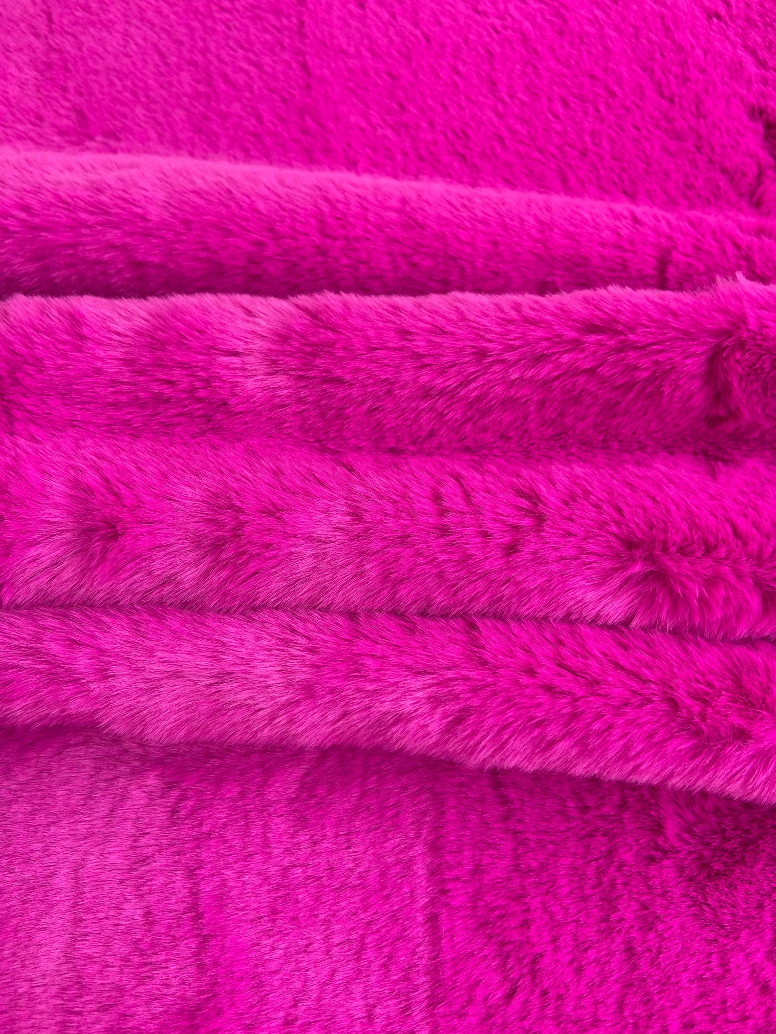 Rabbit Fuchsia Soft Luxe Faux Fur Fabric, First Class Quality Faux Fur ...