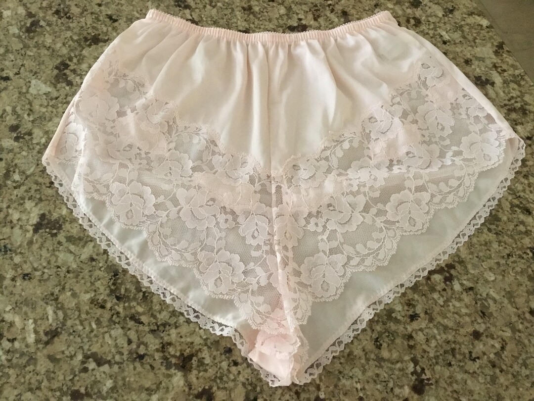 Vintage Pink Tap Pants Panties Lace Trim Small Lovely - Etsy
