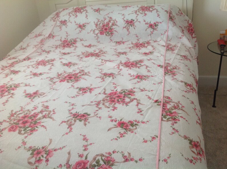 Cabbage Rose Shabby Plissé Crepe Bedspread Coverlet With Ruffles ...