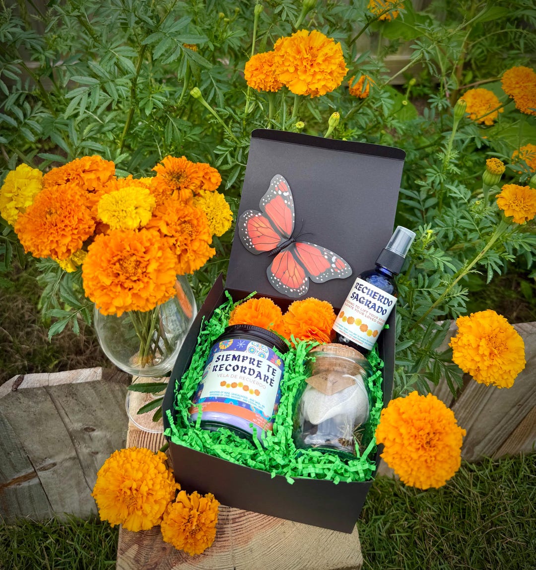 Ancestor Altar Gift Set: Remembrance Candle, Florida Water & Copal Kit ...