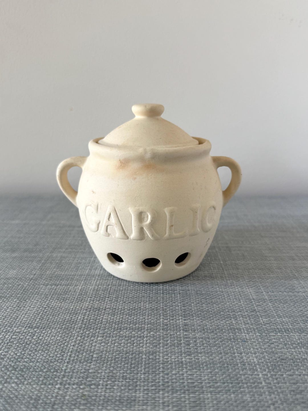 Vintage White/cream Vented Lidded Garlic Keeper, Terra Cotta, Knobler ...