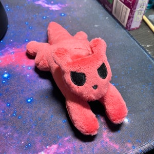 ITH DIGITAL PATTERN - Slugcat Beanie Artdoll! in the Hoop Machine ...