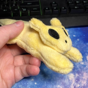 ITH DIGITAL PATTERN - Slugcat Beanie Artdoll! in the Hoop Machine ...