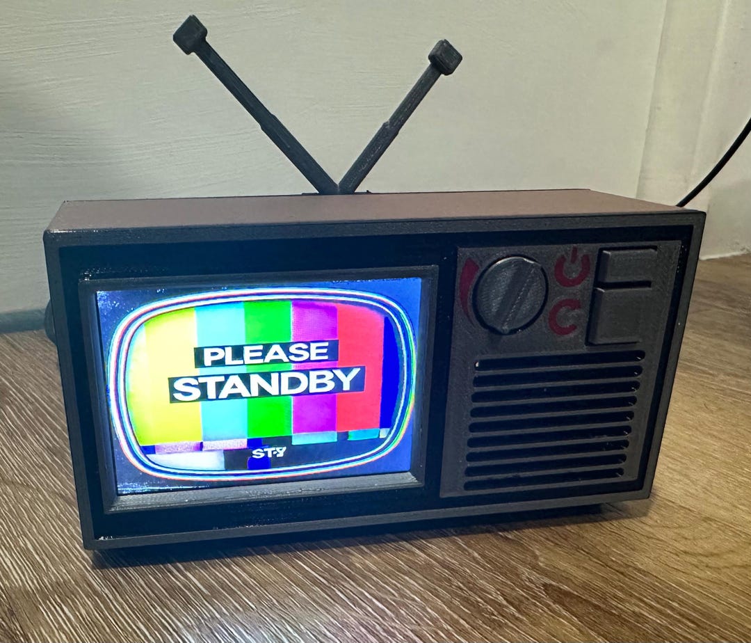 3d-printed Retro TV Video Looper – 3.5” Screen, Volume Control ...