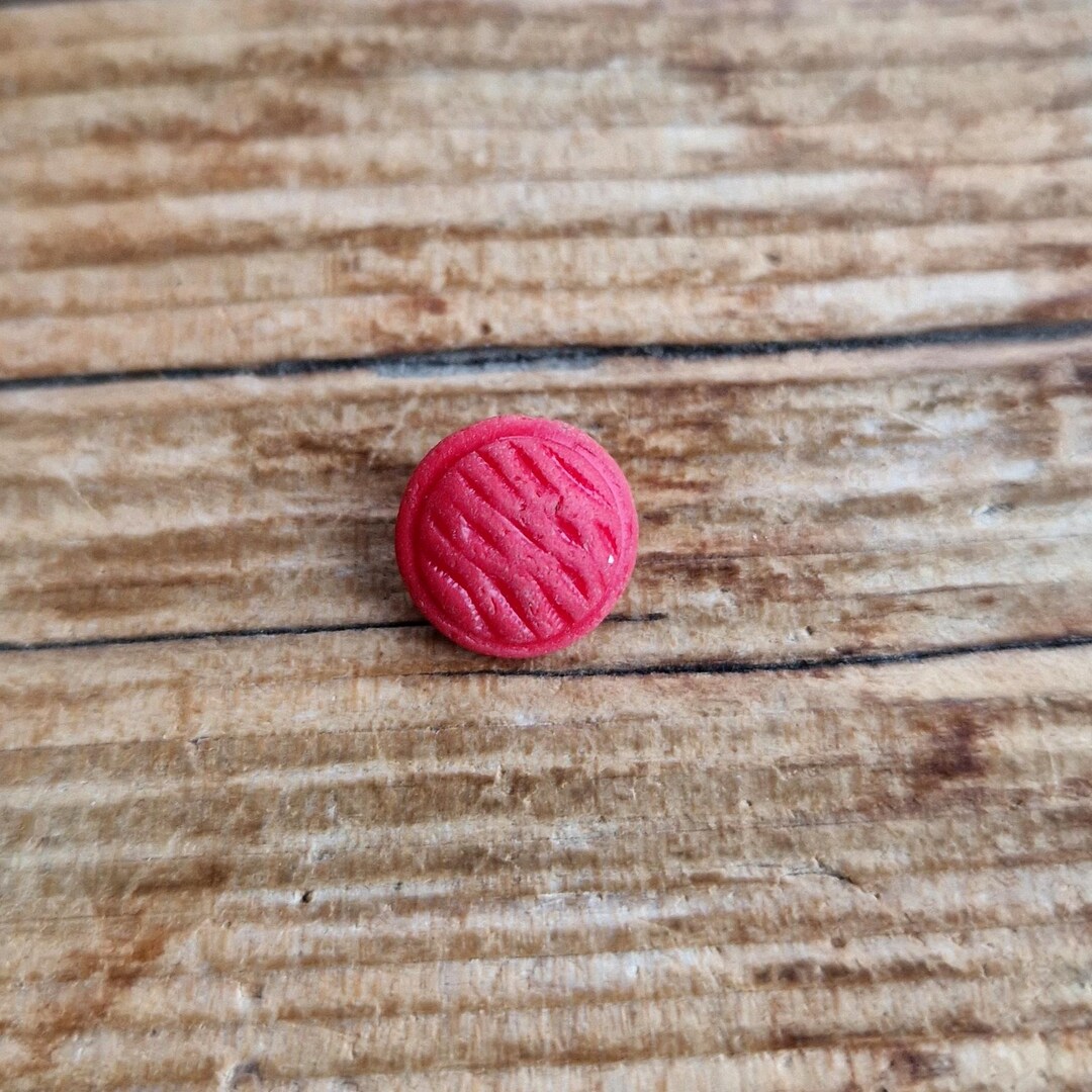 RED GLASS BUTTON | Sea Worn Glass, Collector's Item, Scottish Sea Glass ...
