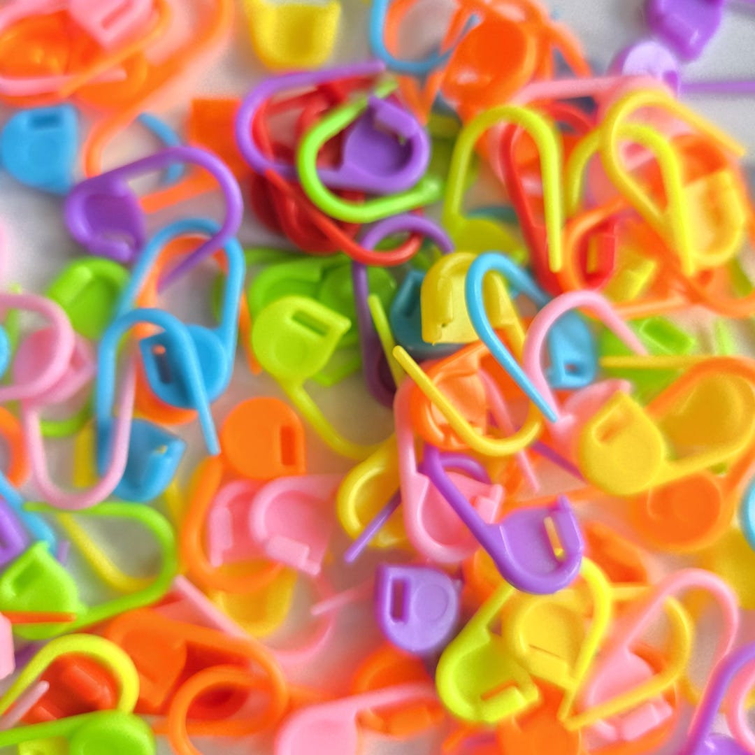 Plastic Crochet Pin, Knitting Stitch Markers, Pack of 10, Lock Pin ...