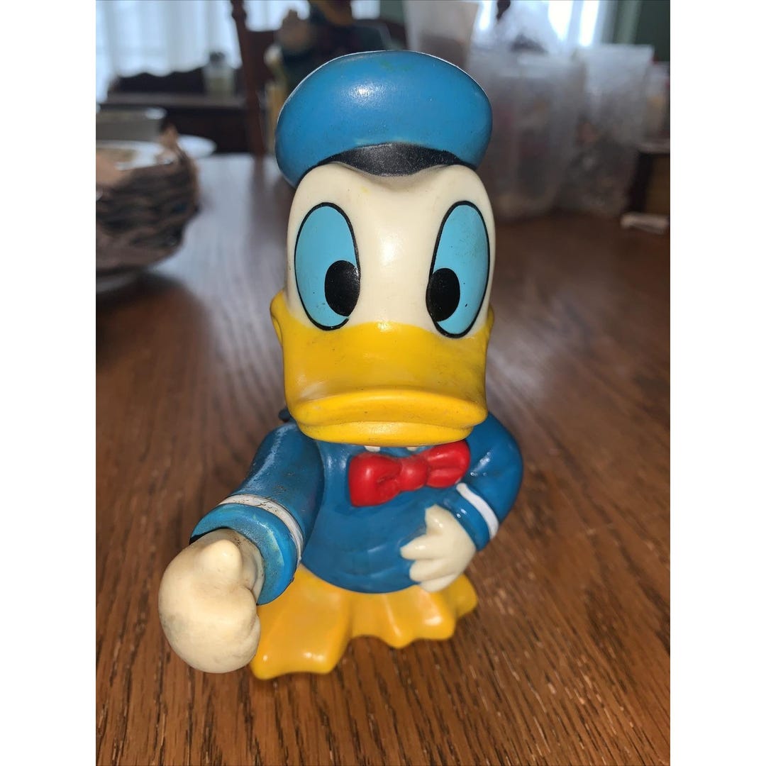 Vintage Donald Duck Coin Bank. Plastic. Walt Disney Productions - Etsy