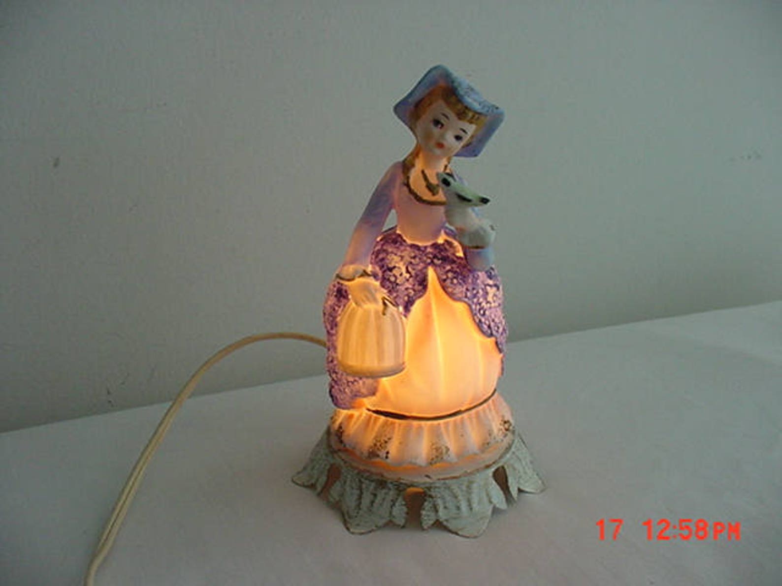 Vintage Aladdin Giftware Portable Lamp / Night Light Woman With Song ...