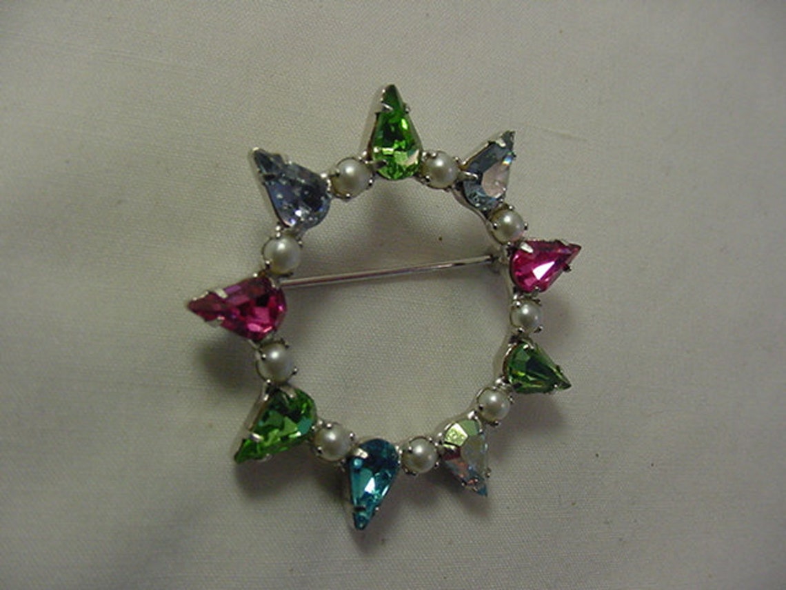 Vintage B. David Rhinestone Brooch in Original Gift Box 19 - Etsy