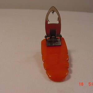 Vintage Carved Orange Bakelite Dress / Fur Clip 16 842 A - Etsy
