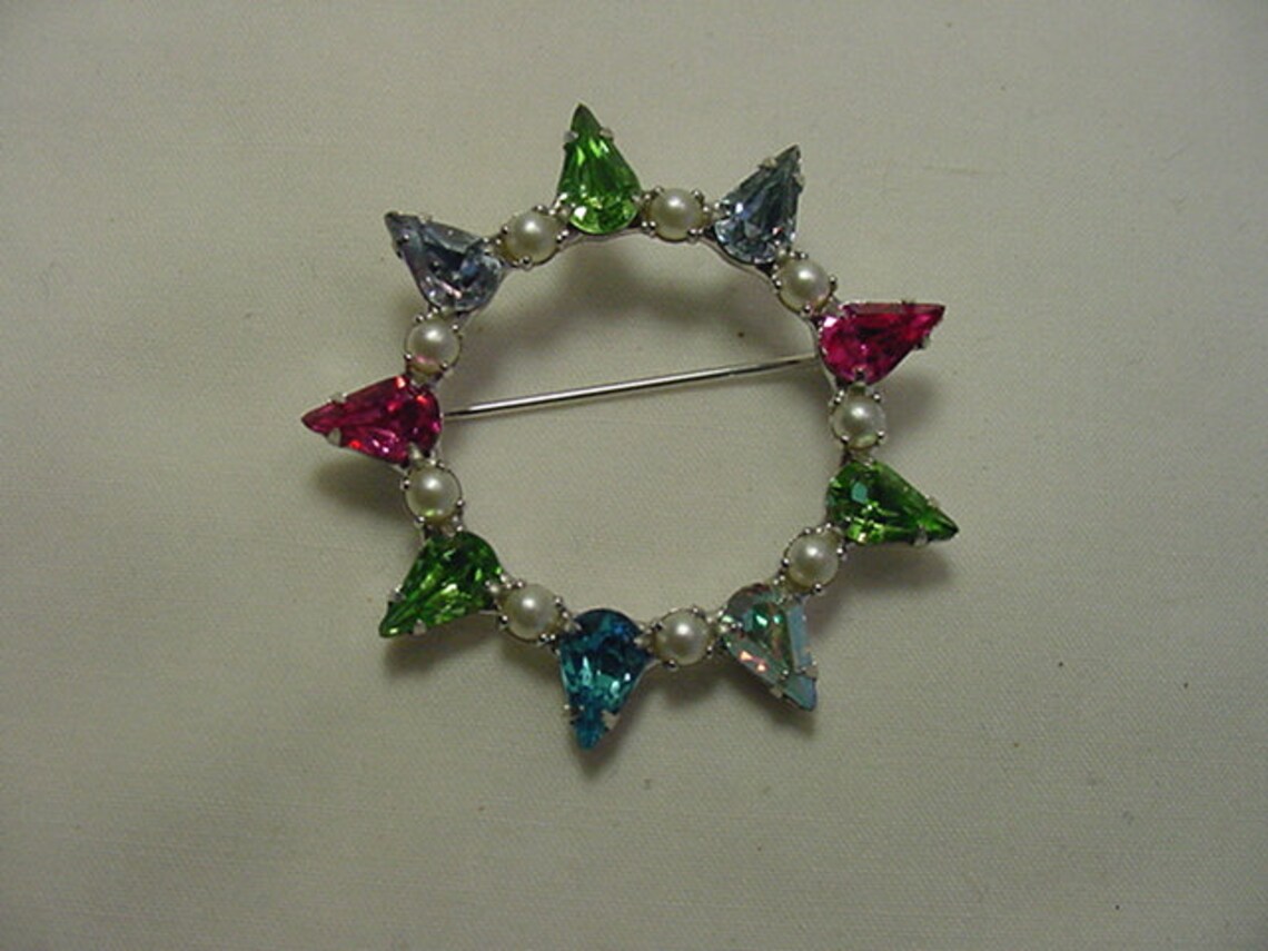 Vintage B. David Rhinestone Brooch in Original Gift Box 19 - Etsy
