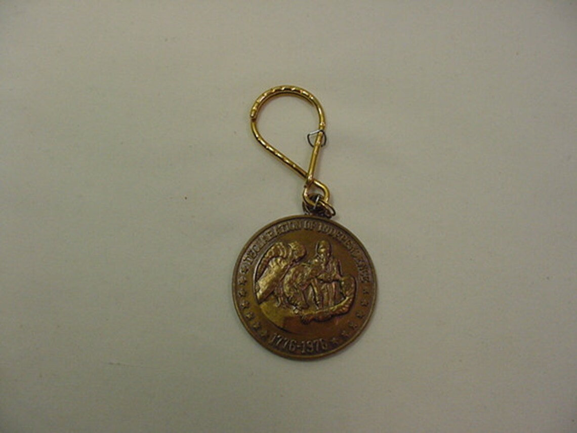 Vintage United States of America Bicentennial Key Chain - Etsy