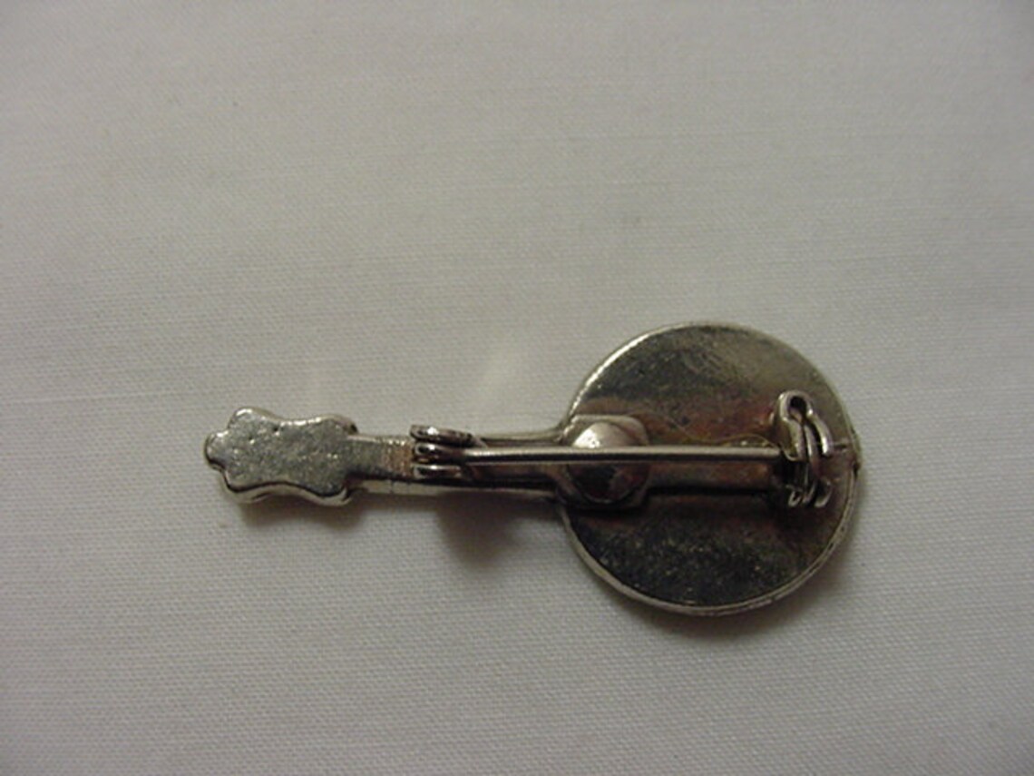 Vintage Small Mother of Pearl Banjo Brooch 20 351 - Etsy