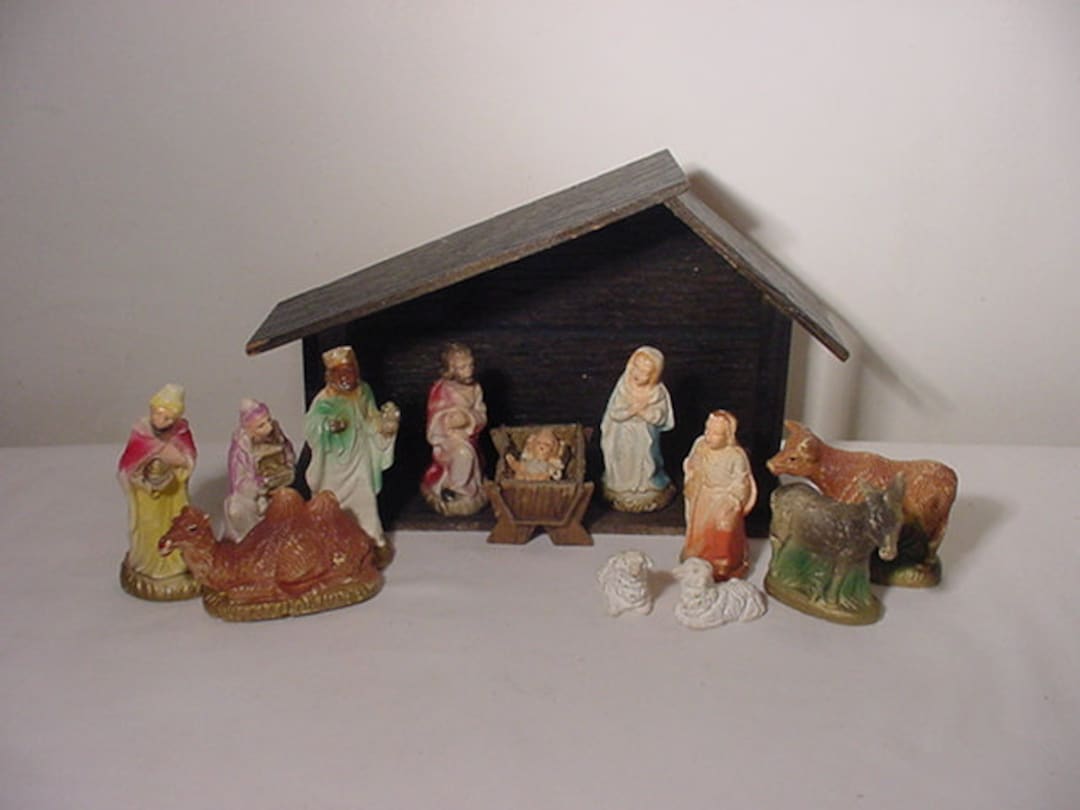 Vintage Nativity Set With Wood Creche and Plastic Figurines - Baby ...