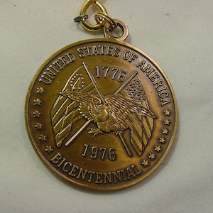 Vintage United States of America Bicentennial Key Chain Spirit of 76 19 ...
