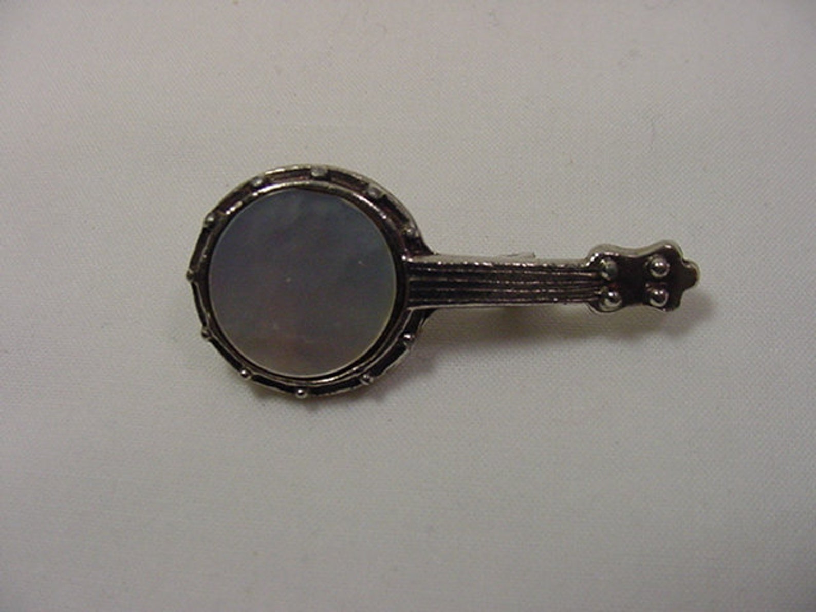 Vintage Small Mother of Pearl Banjo Brooch 20 351 - Etsy