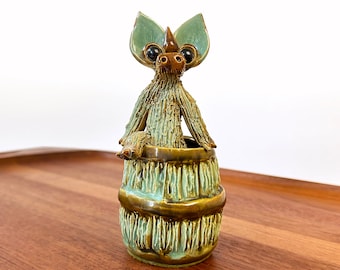 Vintage Pottery Dragon Yare Designs England - Etsy