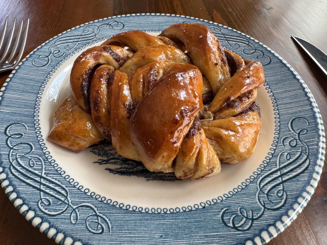 6 Glazed Cinnamon Cardamom Buns, Paris France Bakery Version. - Etsy