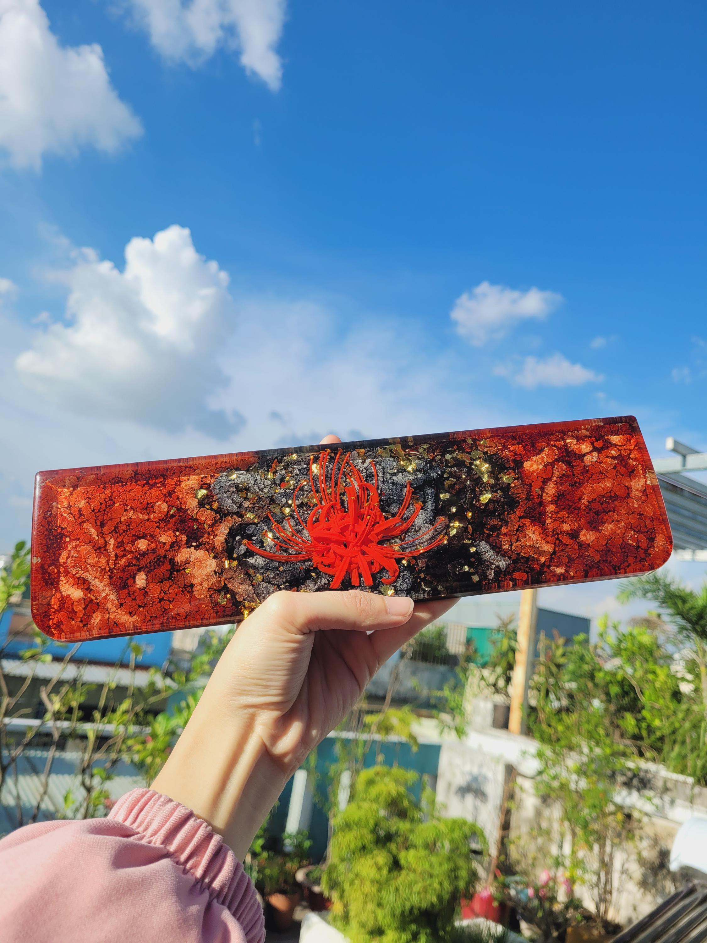Higanbana Wrist Rest Resin Handmade, Red Spider Lily, Gaming Decor ...
