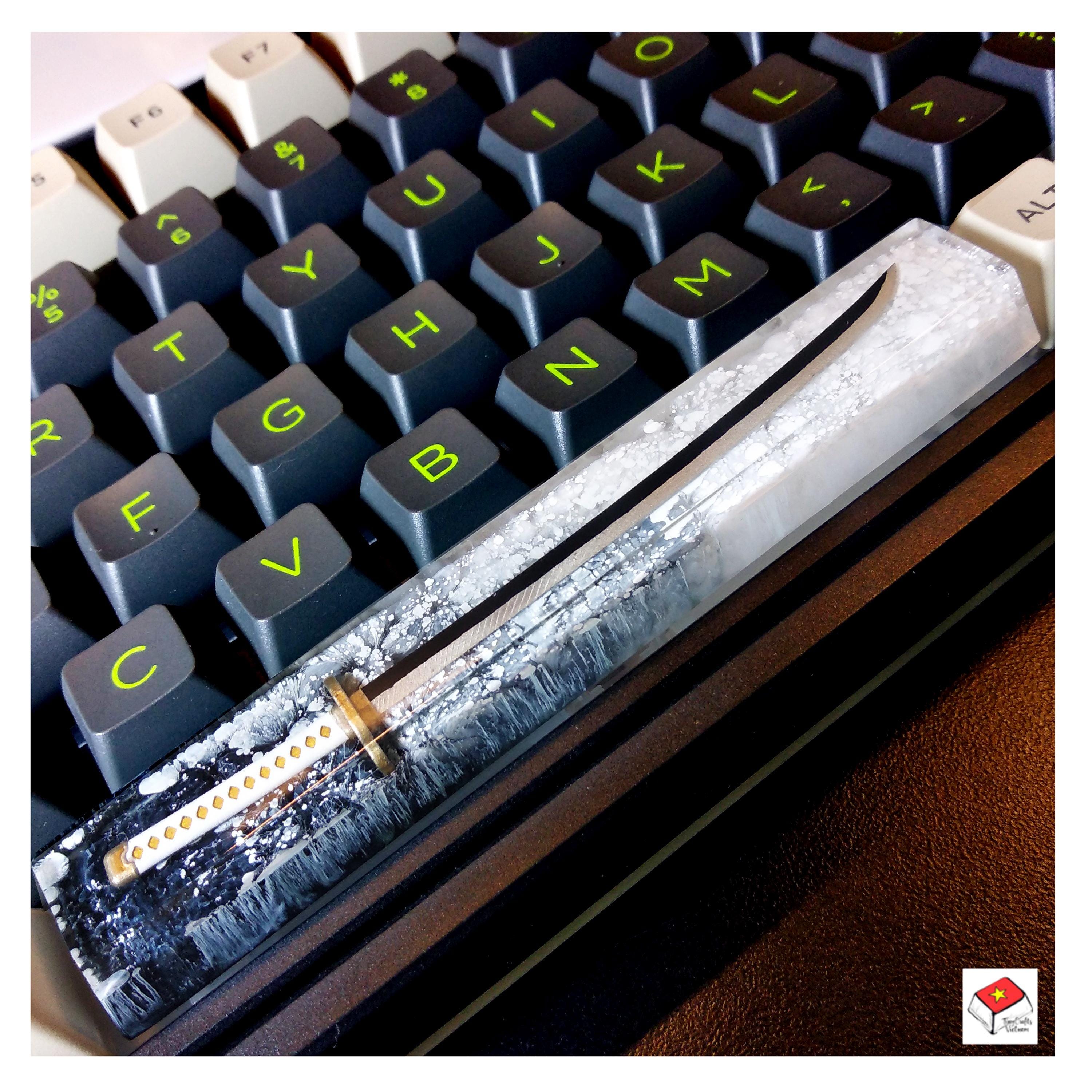 Katana Keycap Spacebar 5.5u – 7u Sizes , Japanese Anime, Artisan Resin ...