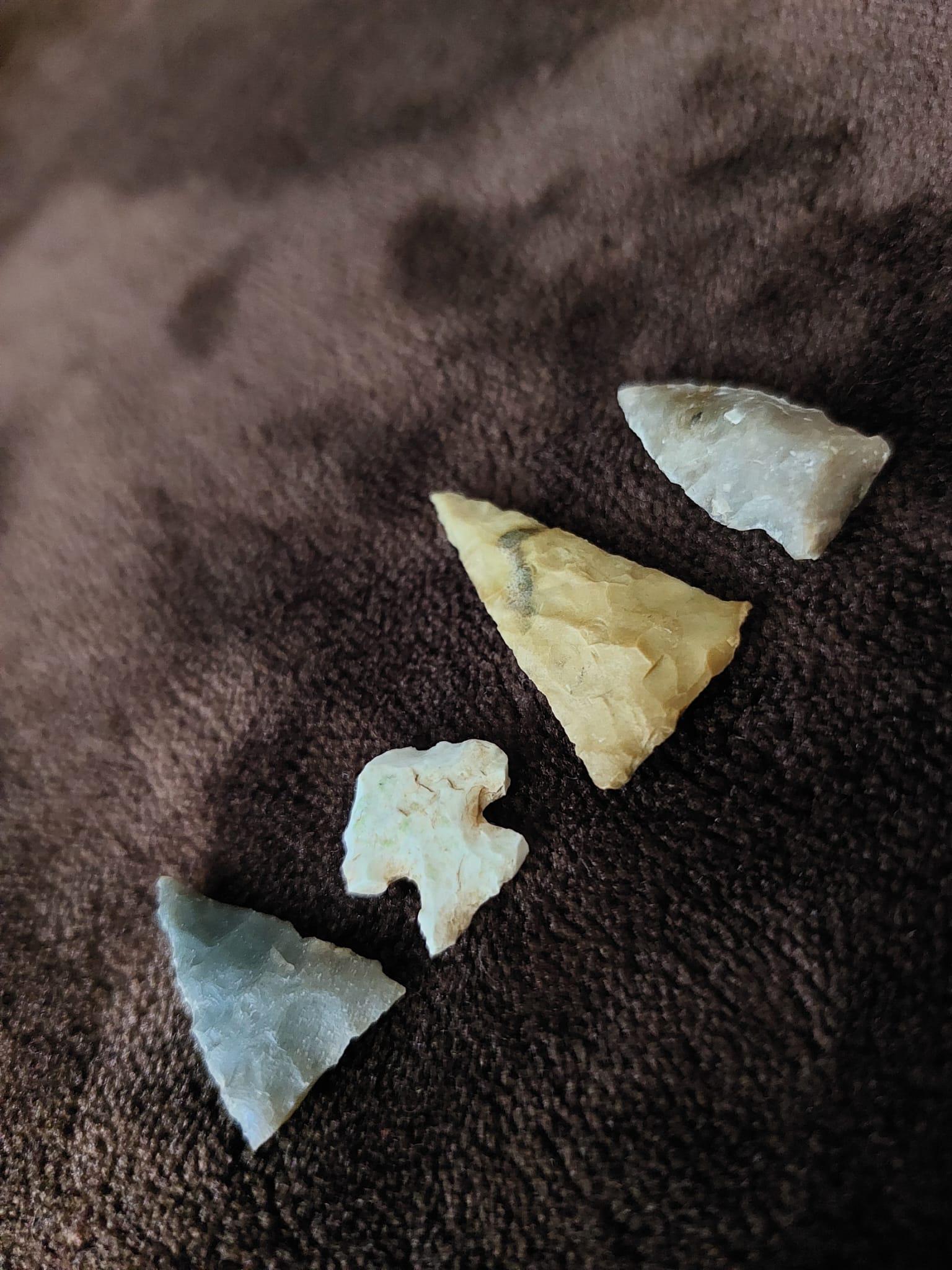 Native American Arrowheads – Lot of 4 – Ca. 1000 BC–1400 AD – USA ...