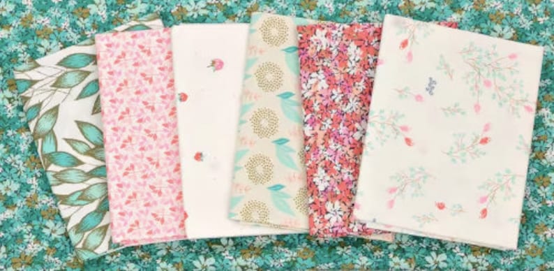 Organic Strawberries Cream Crib Sheet: Baby/toddler Fitted Sheet | Mini ...
