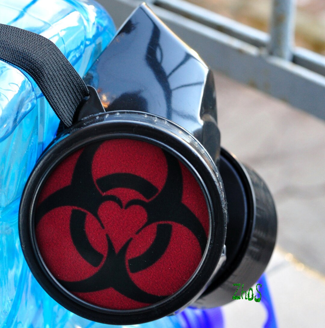 Cyber Mask Cyber Gothic Mask Black Gas Mask Red Heart BIOHAZARD ...