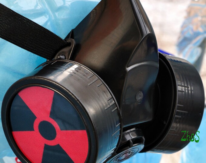 Black Cyber Mask Cyber Goth Halloween Gas Mask RADIATION Respirator Red ...