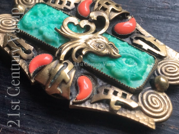 Neiger Brooch. Chinoiserie Design. Chinese Line. Drag… - Gem