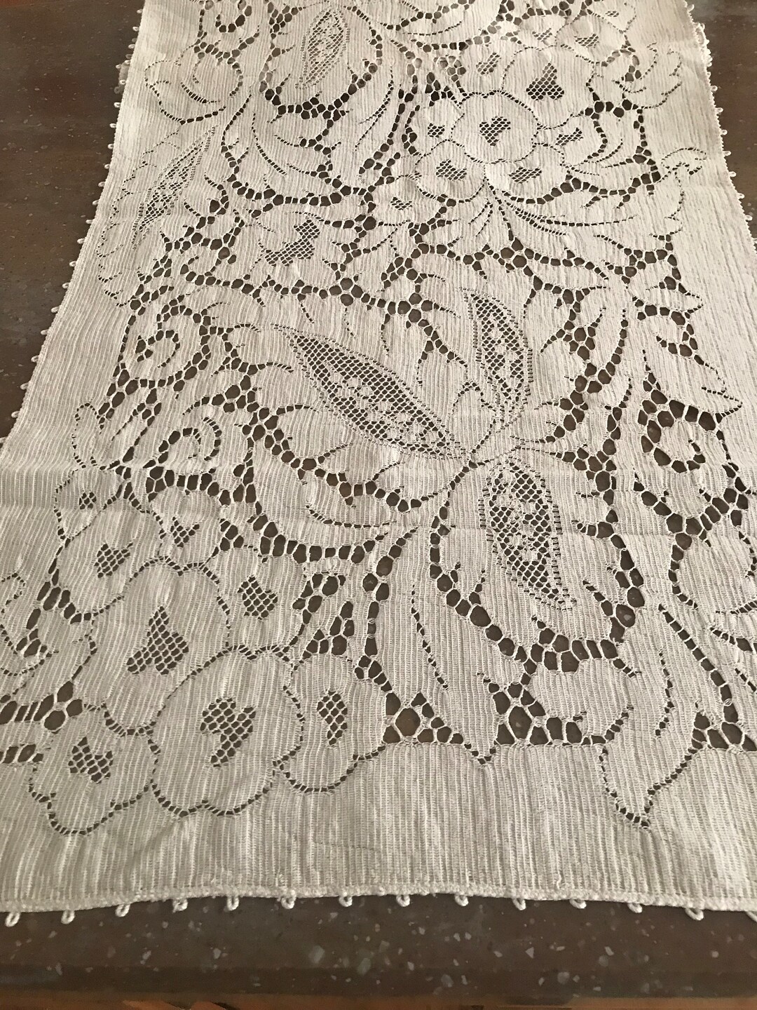 Vintage Quaker Lace Table Runner Decorative Large Fleurs Leaf and ...