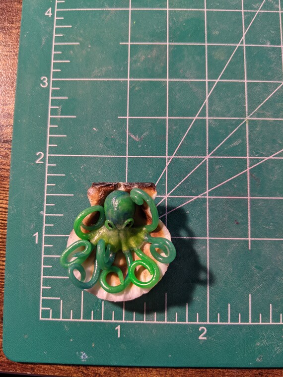 Figurines Art & Collectibles Sculpture Orange and Green Blend Polymer ...