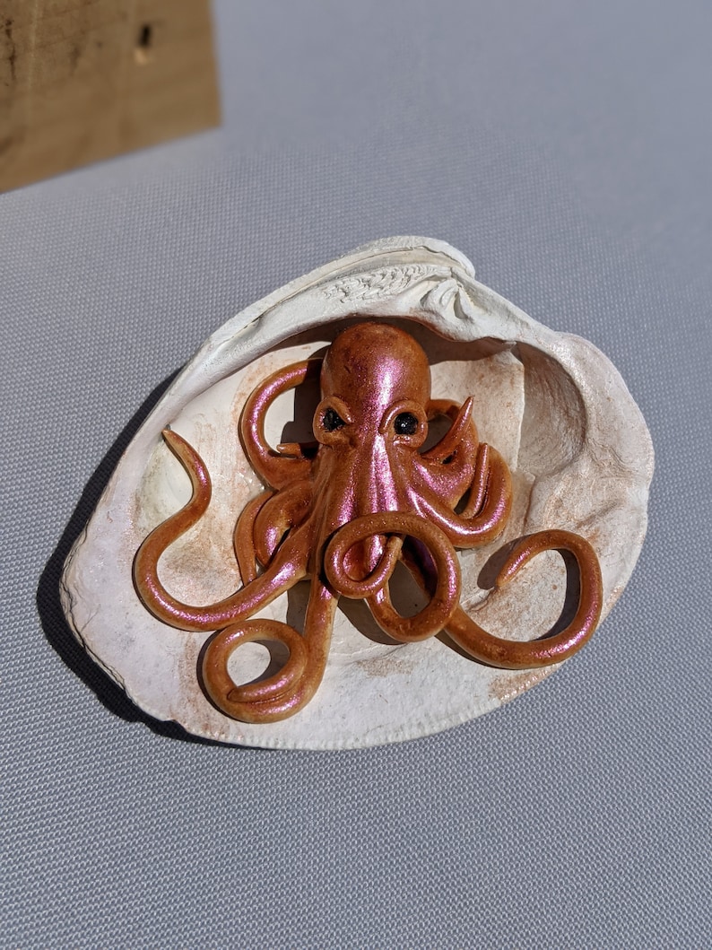 Red and Gold Multichrome Polymer Clay Display Octopus - Etsy