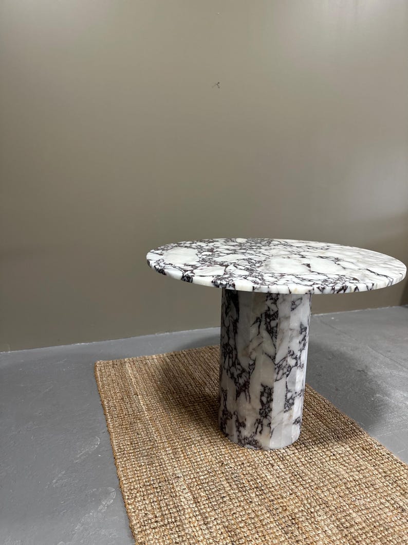Calacatta Viola Marble Round Dining Table: Living Room Centerpiece - Etsy