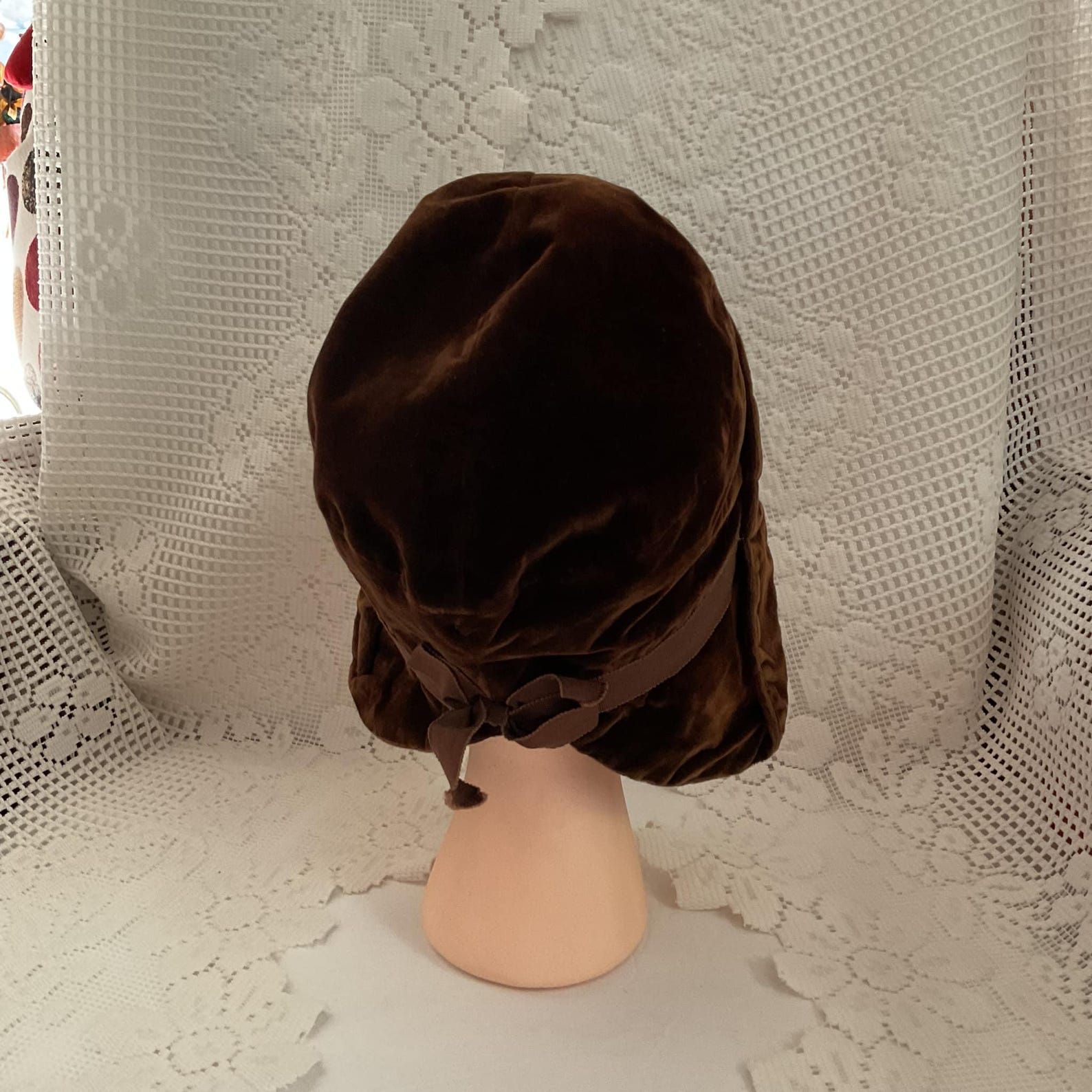 Vintage 1920's Hat Cloche' (CHILD'S SIZE) Brown Velvet *jerome Hats ...