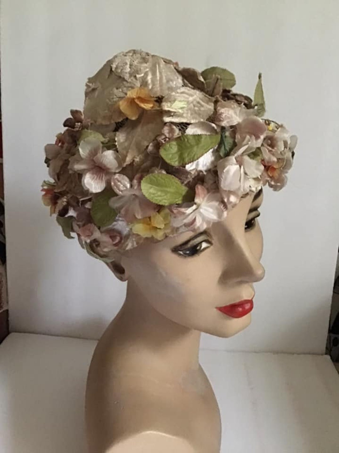 Vintage 1950's 1960's Hat Velvet Leaves Flowers in Light Brown Tones ...